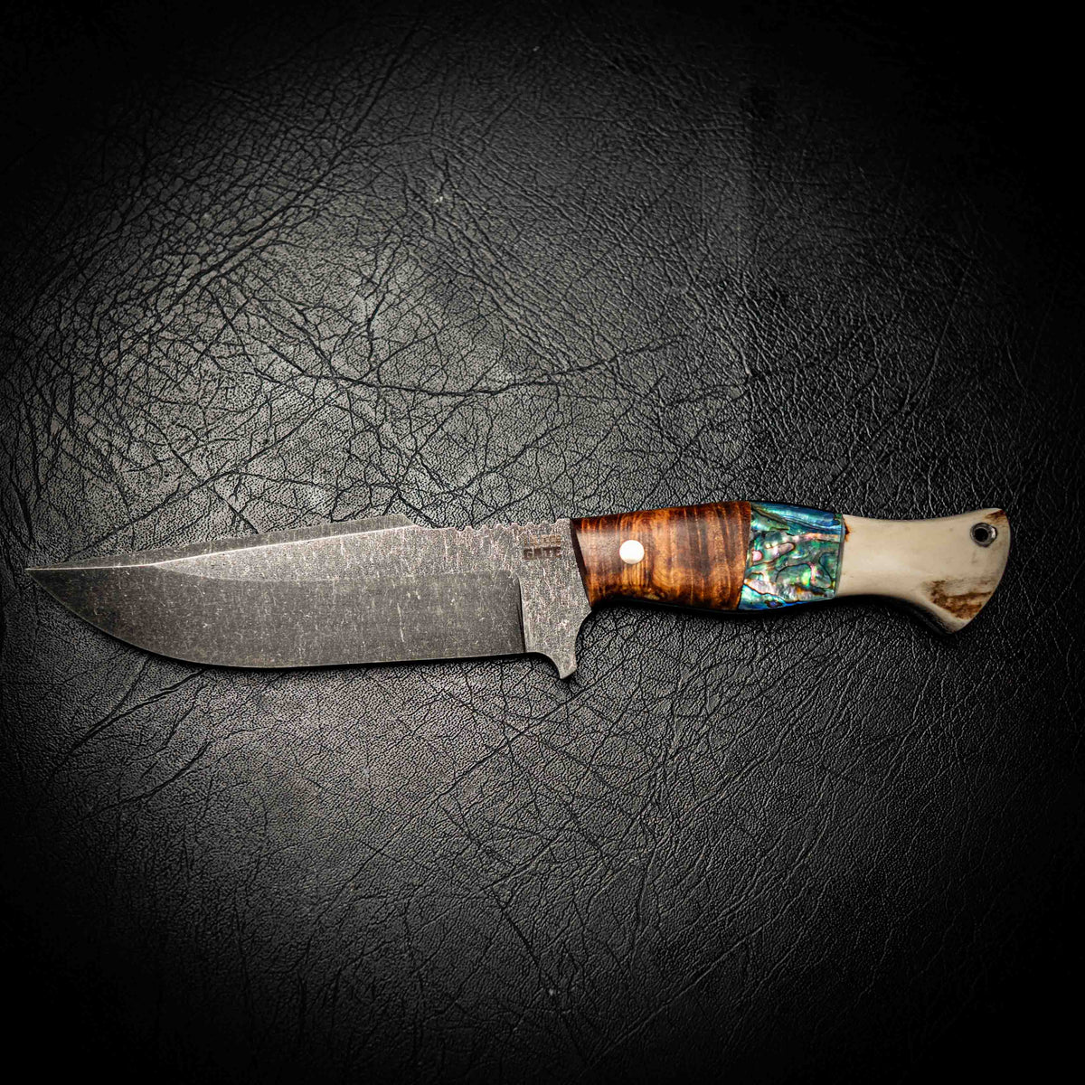 N690 Hunter – Figured Gidgee, Abalone Inlay & Deer Antler